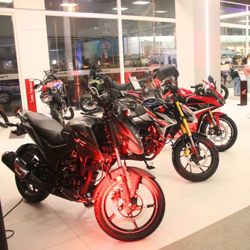 Honda del Perú y PanaAutos inauguran el primer Honda Center en el Perú ...