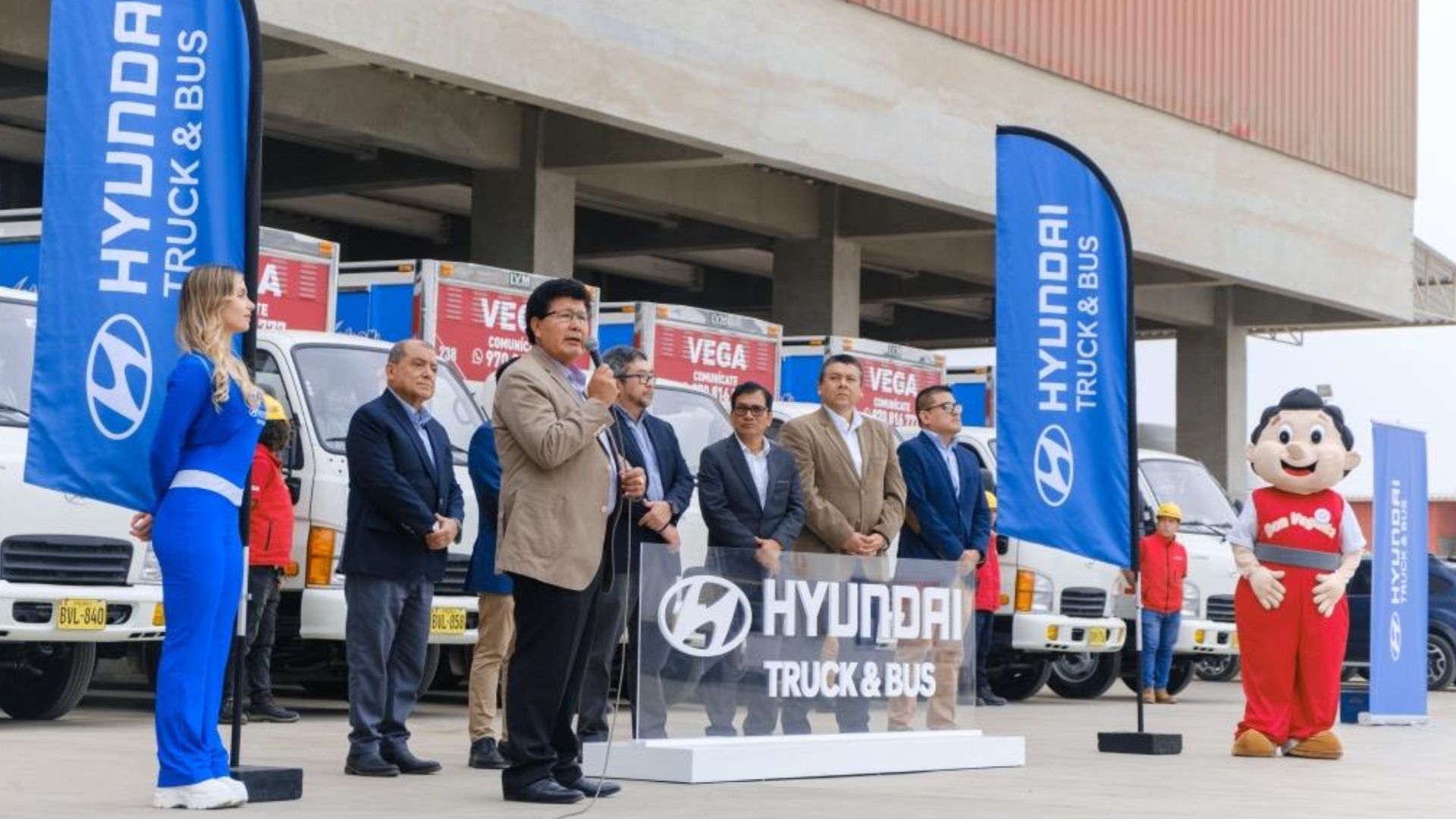 Hyundai Camiones & Buses entrega flota de 10 camiones HD35 a ...