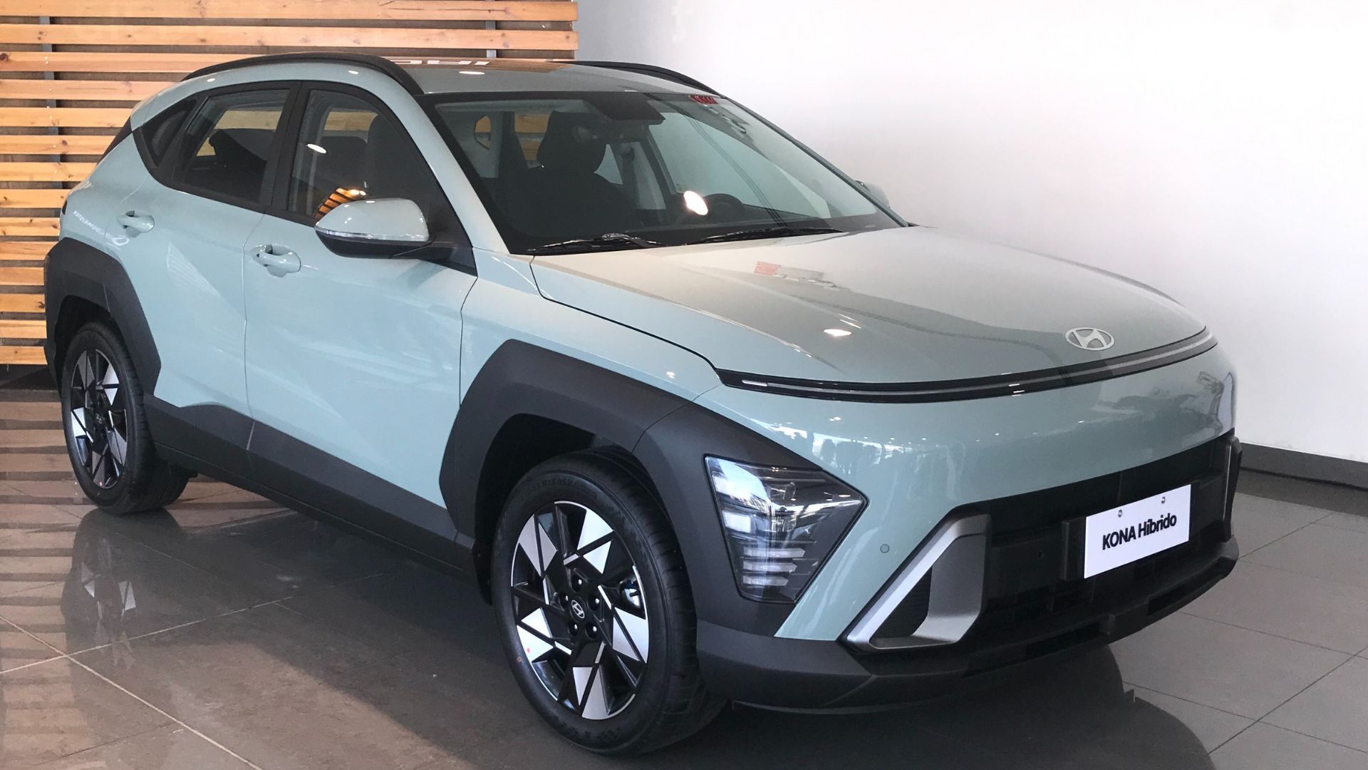 El futuro de la conducción: Hyundai presenta el nuevo KONA híbrido de ...
