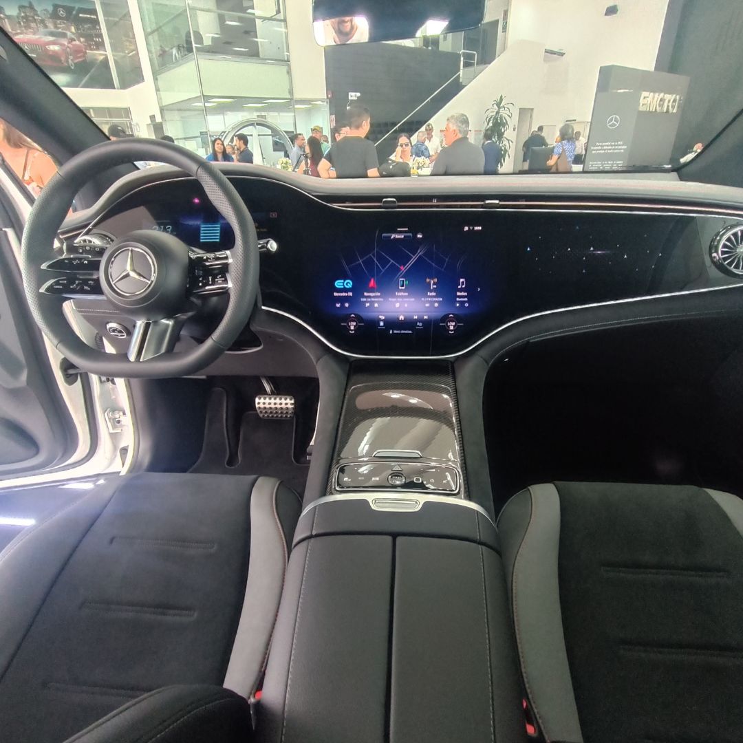 Mercedes-Benz presenta todo su portafolio de vehículos 100% eléctricos ...