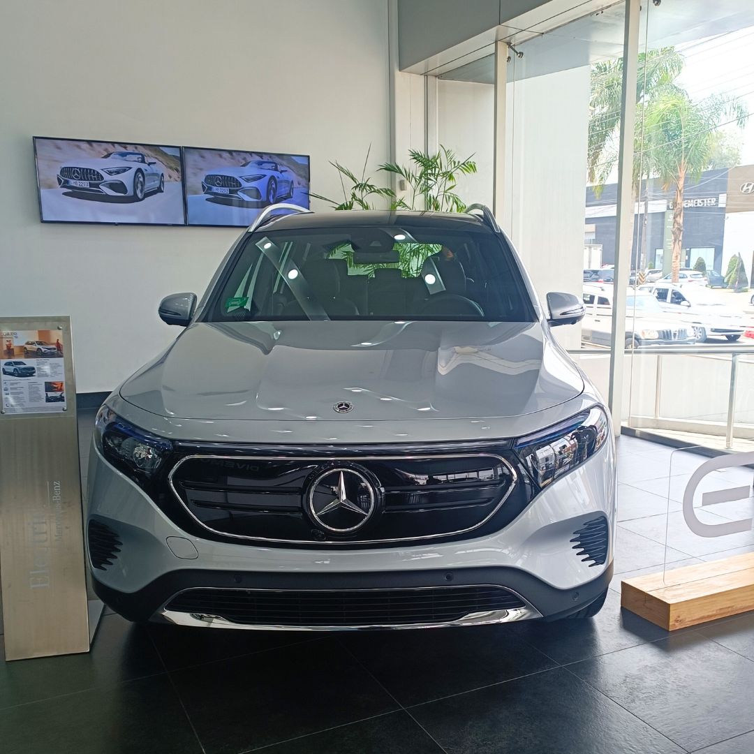 Mercedes-Benz presenta todo su portafolio de vehículos 100% eléctricos ...