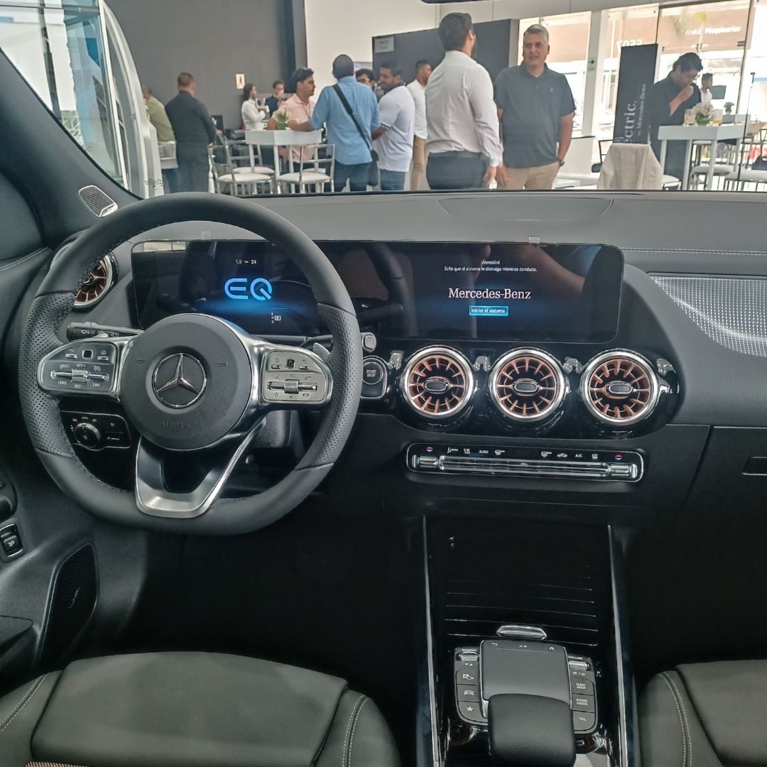 Mercedes-Benz presenta todo su portafolio de vehículos 100% eléctricos ...