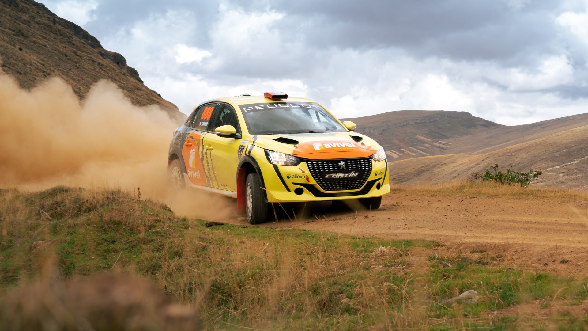 El nuevo Peugeot 208 R4 seguirá rugiendo este 2024 en los rally junto a ...